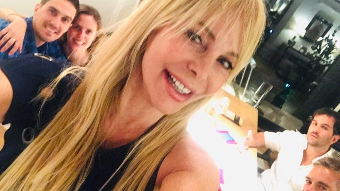 66 años y espléndida: Graciela Alfano rompió la web con una foto sin ...