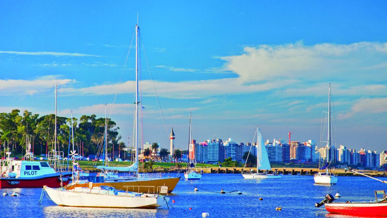 Montevideo + Colonia, una dupla ganadora | Weekend