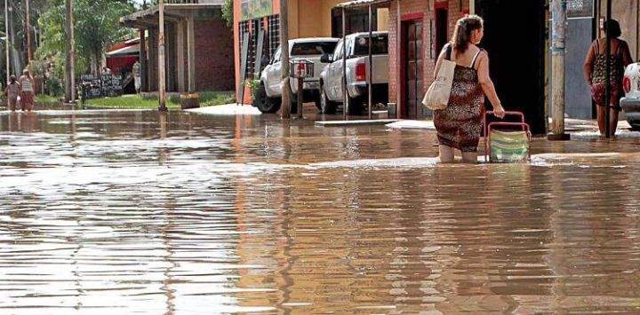 Four dead, thousands evacuated in north Argentina floods | Buenos Aires ...