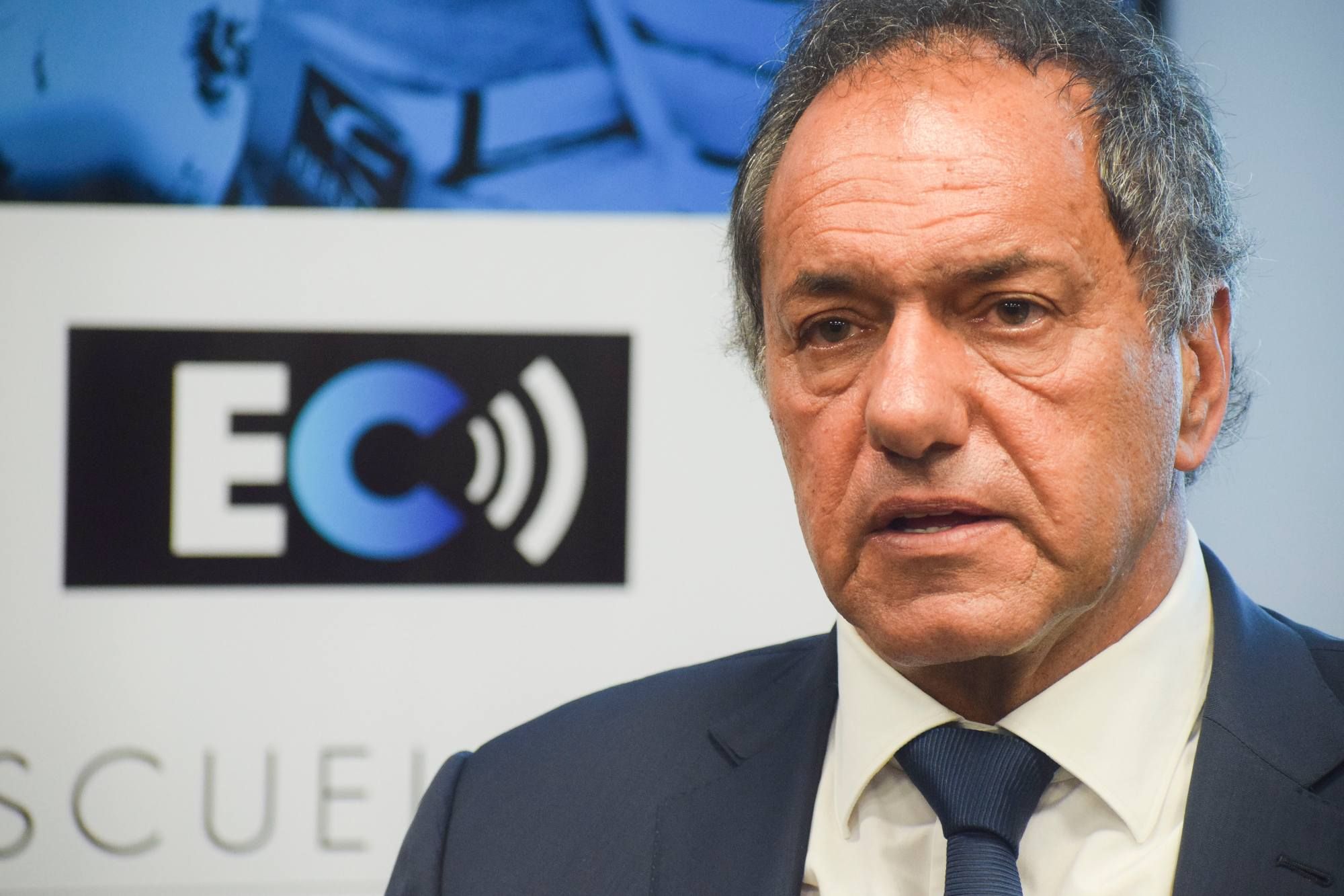 Daniel Scioli En La Política Y En El Futsal Estoy Comiendo Banco