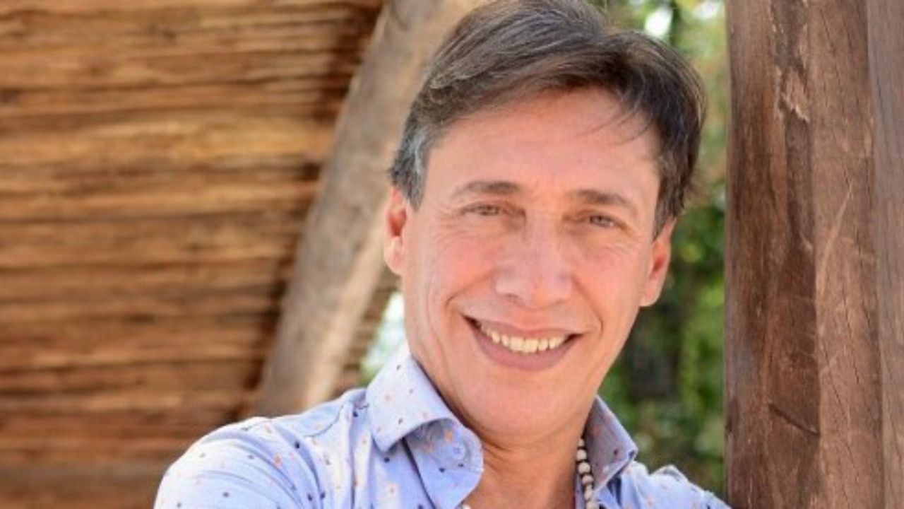 Exitoina | Acusan a Fabián Gianola de tocar y besar a una nena de 13 años