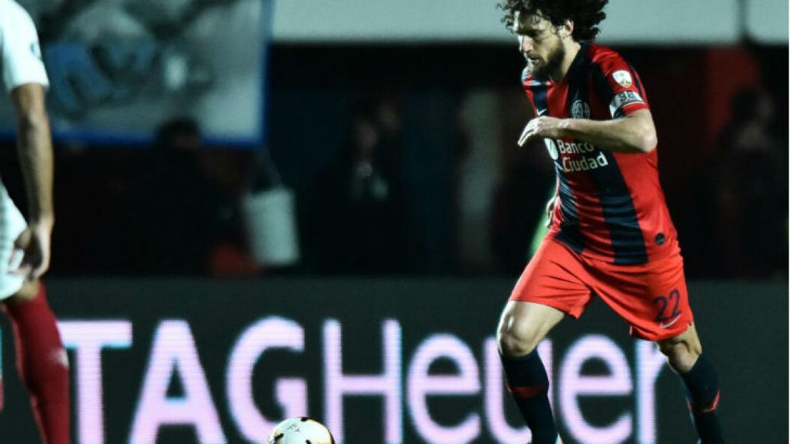 La salvada de Coloccini que se gritó como un gol | 442