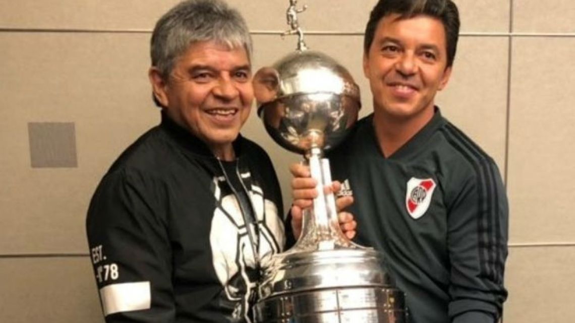 Qué le piden los hinchas de Boca al padre de Gallardo | 442