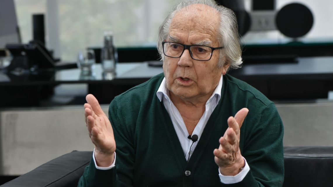 Adolfo Pérez Esquivel: "En América Latina muchos medios son parte de un ...