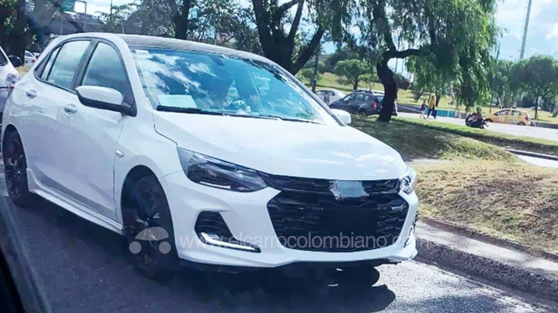 El nuevo Chevrolet Onix RS ya realiza sus primeros ensayos | Parabrisas