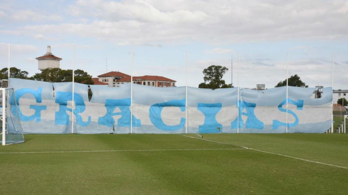 Racing volvió a los entrenamientos y fue recibido con banderas de ...