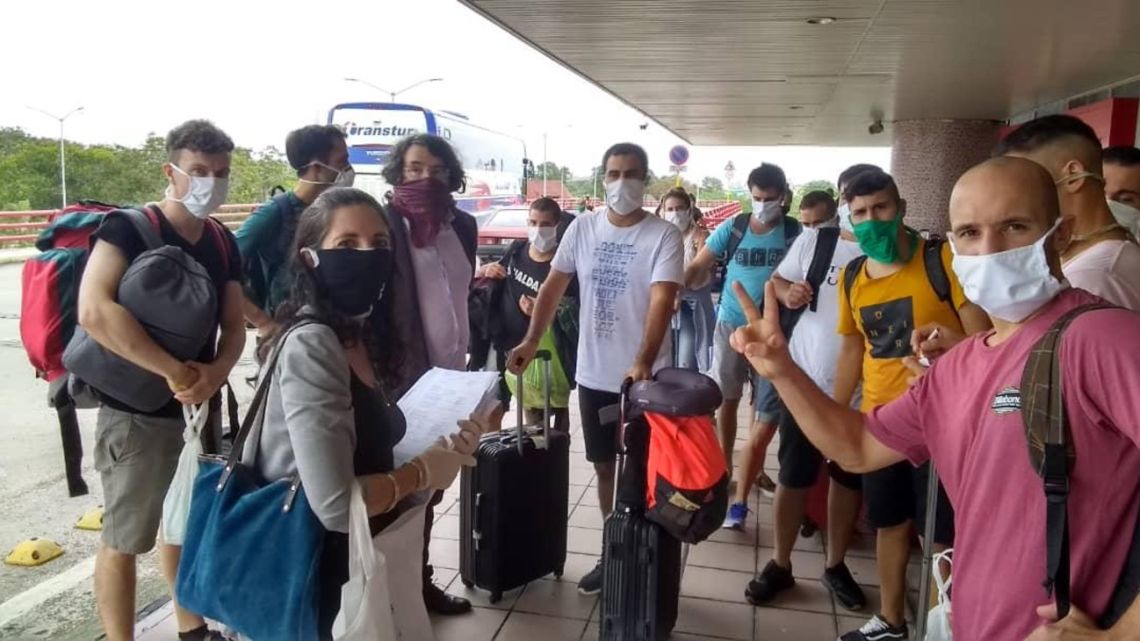 Crecen los varados que prefieren no volver hasta que pase la pandemia ...