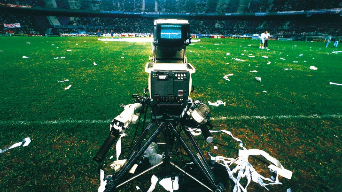 El Gobierno y la AFA buscan nuevos canales para el fútbol por TV | 442