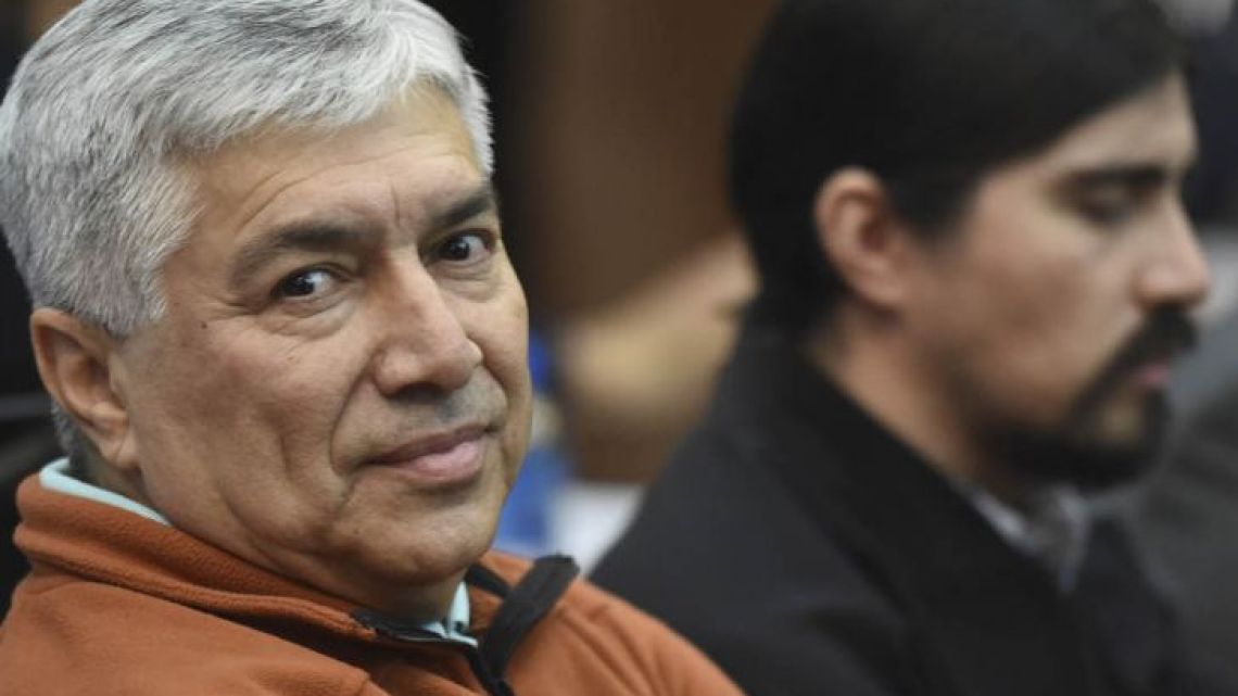 Facturas Truchas La Justicia Revocó El Procesamiento De Lázaro Y