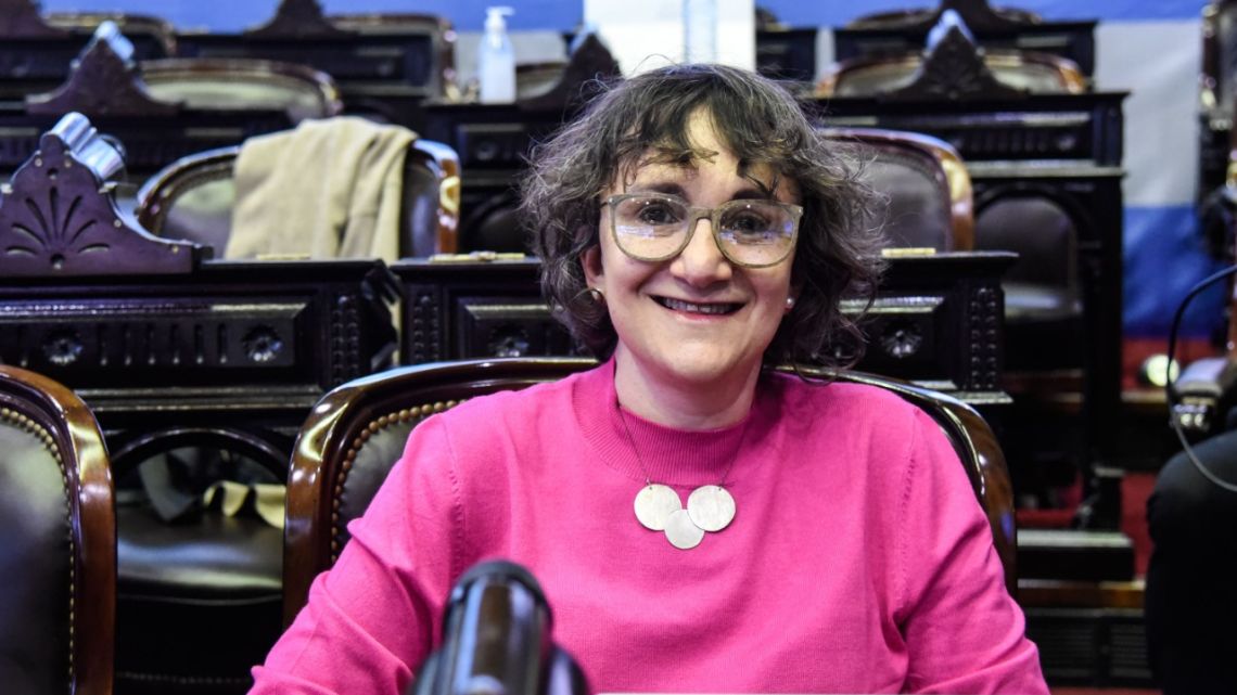 Una diputada del Frente de Todos opinó que "hoy no necesitamos Pfizer ...