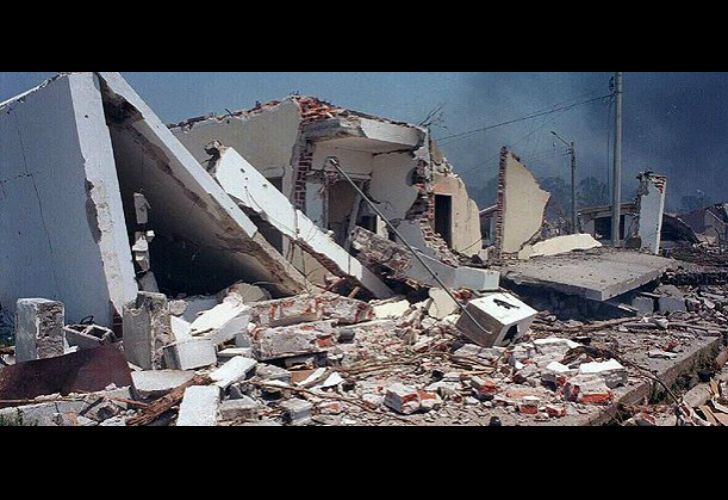 El 3 de noviembre de 1995 explotó la Fábrica Militar de Río Tercero ...