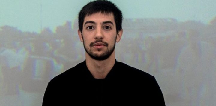 Hombre | "Cuchillo y tanga haciendo juego", la obra que provocó un ...