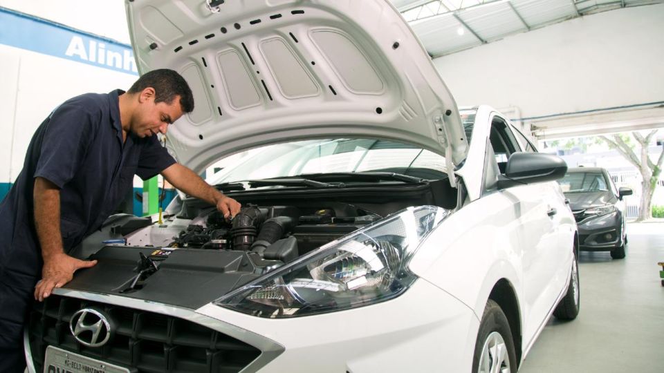 Qué debemos revisar del auto antes de salir a la ruta | Weekend