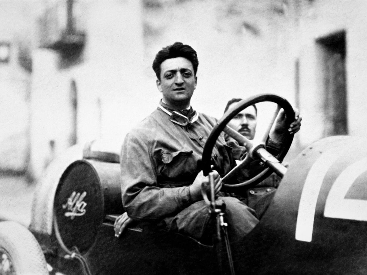 El 20 de febrero de 1898 nació Enzo Ferrari, constructor de autos ...