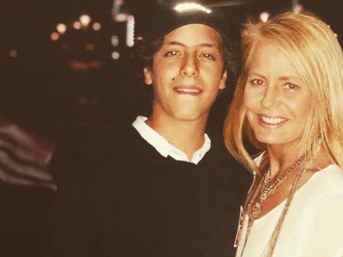 Caras | Cecilia Bolocco detalló cómo llevó su hijo Máximo el duelo tras la muerte de Carlos Menem