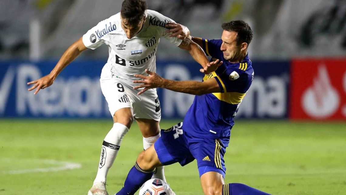 Polémica en Brasil: la grosera mano de Izquierdoz que reclamó todo ...