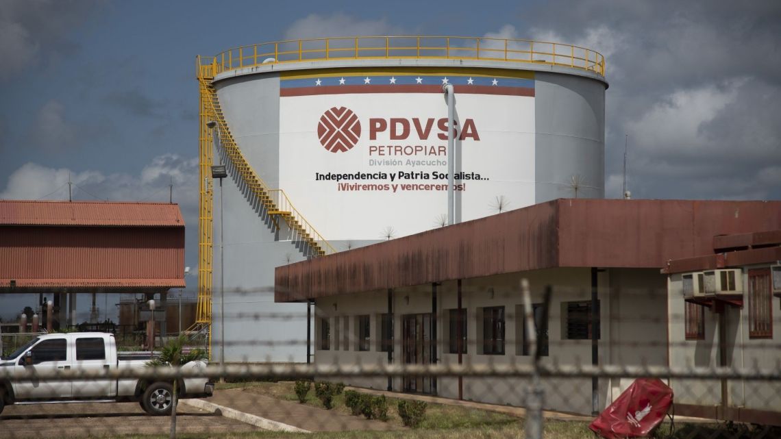 Venezuela planea vender acciones de empresas mixtas petroleras | Perfil