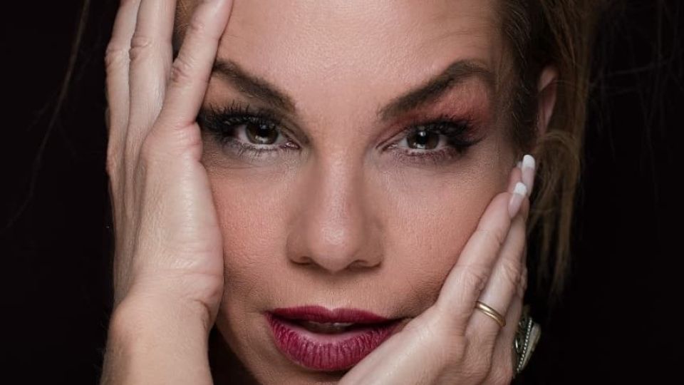 Caras | El difícil momento que enfrenta Lorena Paola: su madre sufrió ...