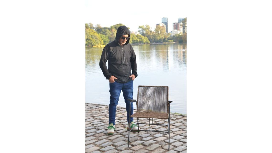 José Luis González presenta “Veneno”, la nueva colección que dará ...