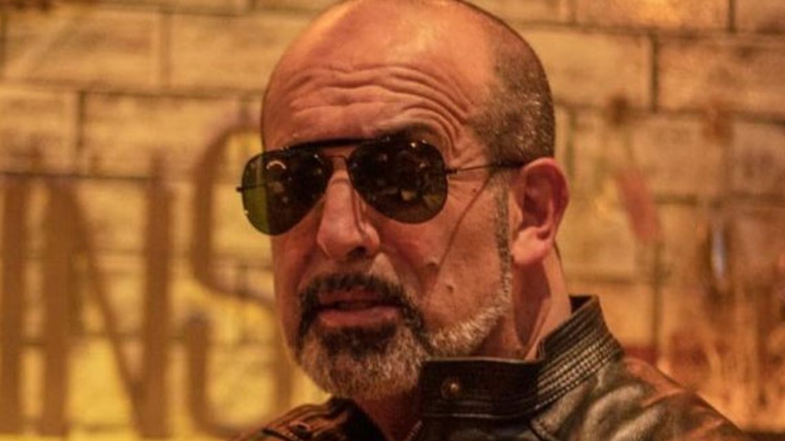 La furia de Alejandro Fiore con Netflix por usar a “Los Simuladores ...