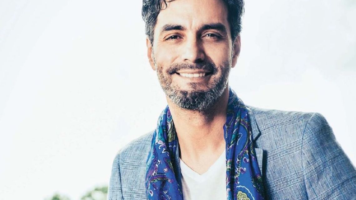 Adrián Navarro sufrió un accidente automovilístico en España | Caras