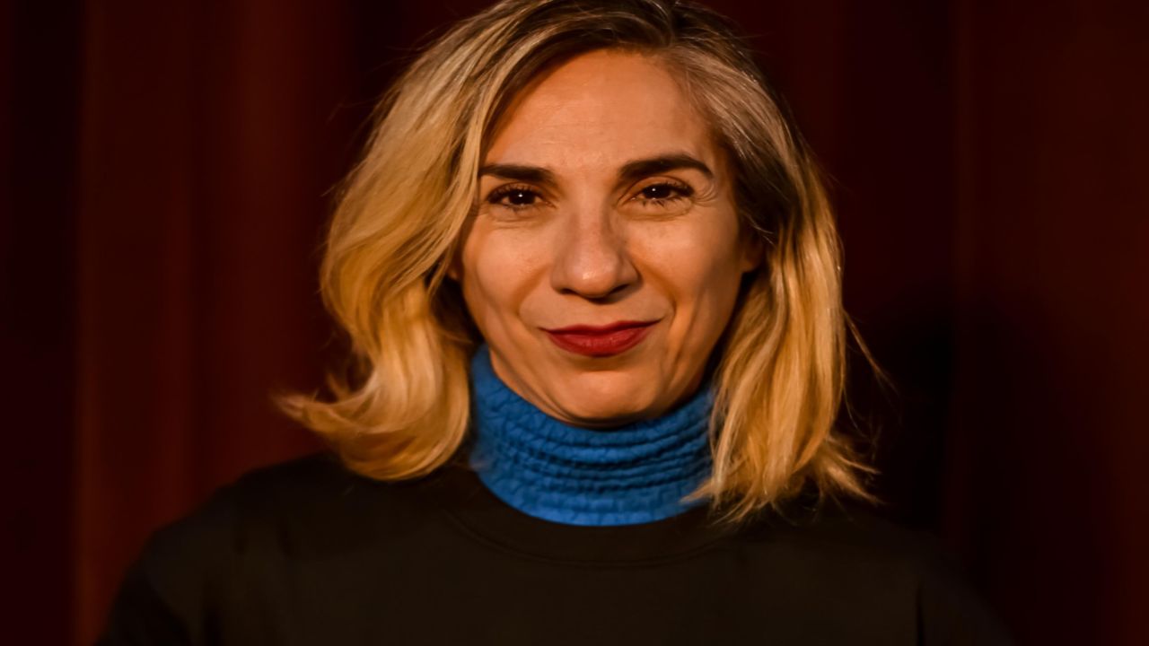 Semanario | Laura Oliva: Lleva la muerte de su hermana a escena en una ...