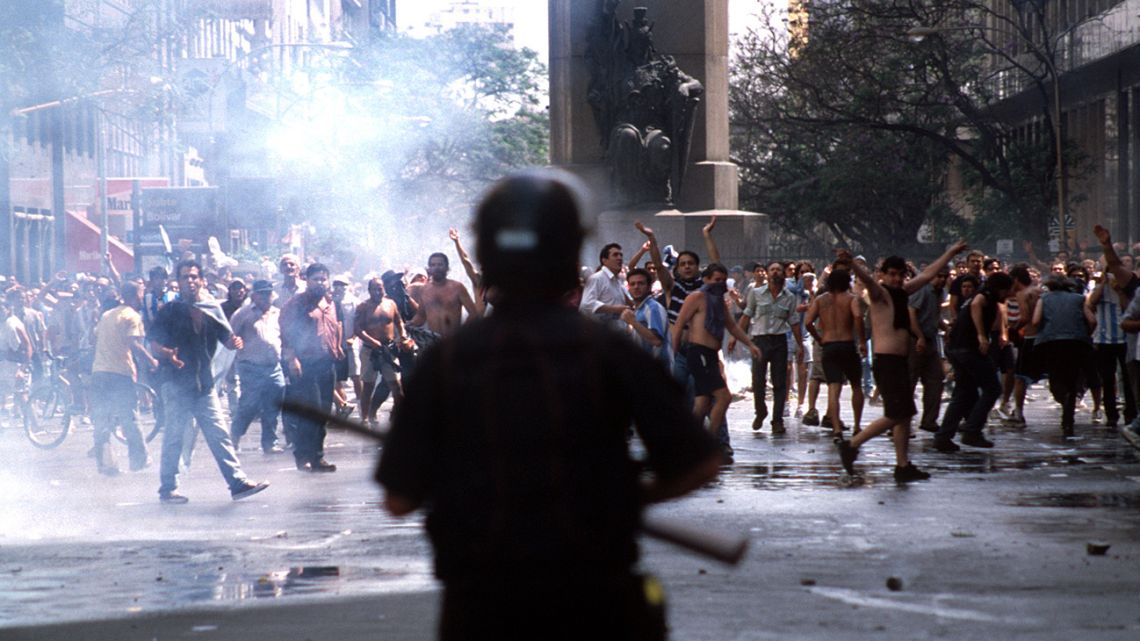 A 20 años del 2001 nos seguimos preguntando si la sociedad realmente se ...