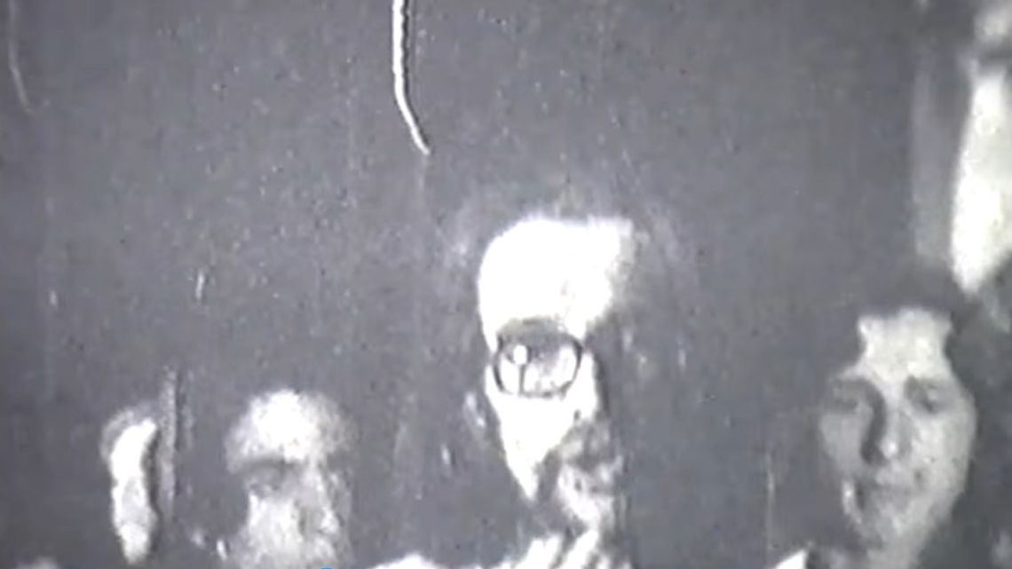 Hallazgo histórico: rescatan el único registro fílmico del grupo Manal ...