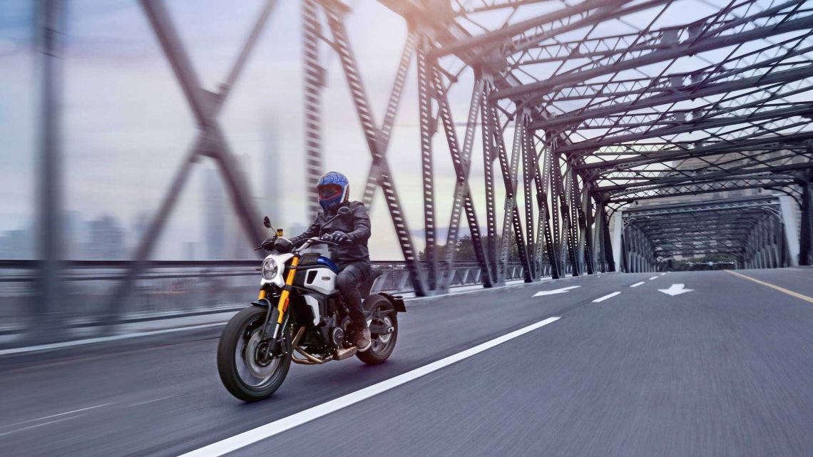 Zanella lanzó la Ceccato X 700 en Argentina | Parabrisas