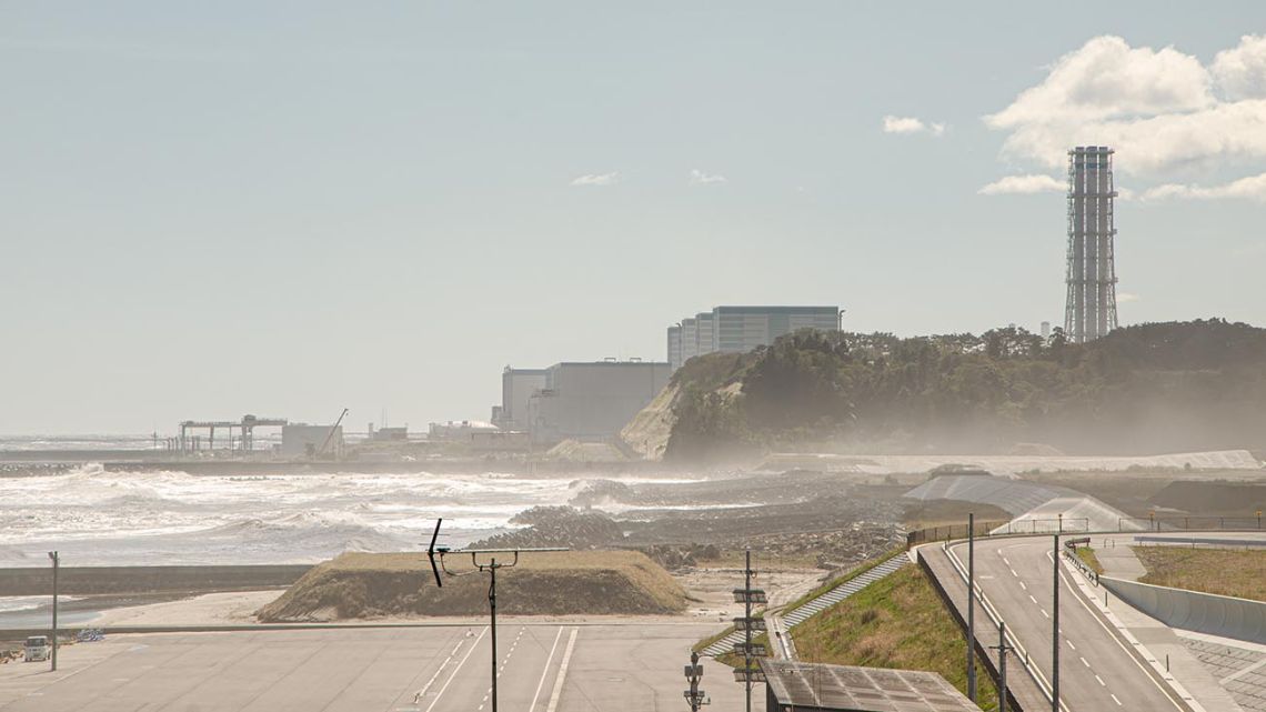 OIEA aprobó un plan para liberar las aguas residuales de Fukushima | Perfil