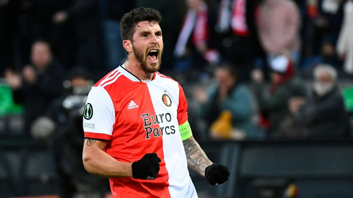 Marcos Senesi, el hombre convocado por Argentina e Italia para la ...