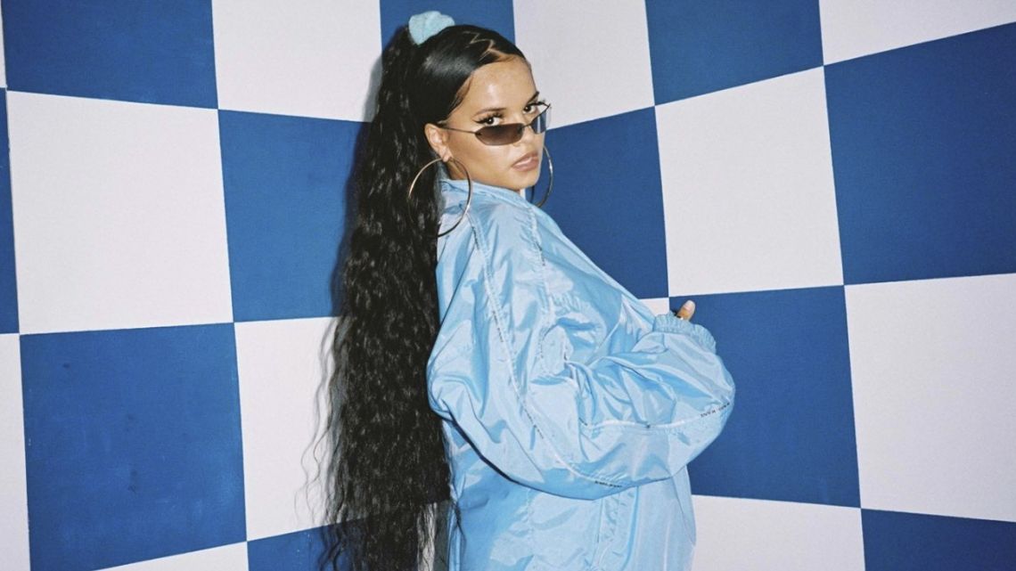 Aleesha, la cantante española que colaboró con Nicki Nicole y Emilia ...