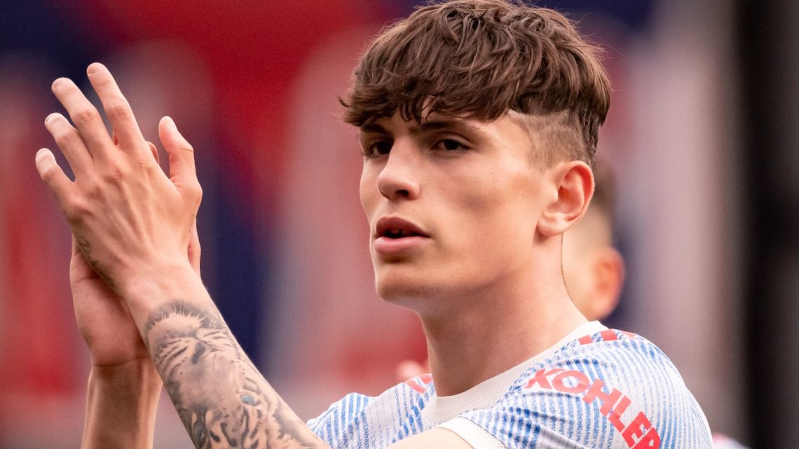 Manchester United no quiere saber nada con soltar a Alejandro Garnacho ...