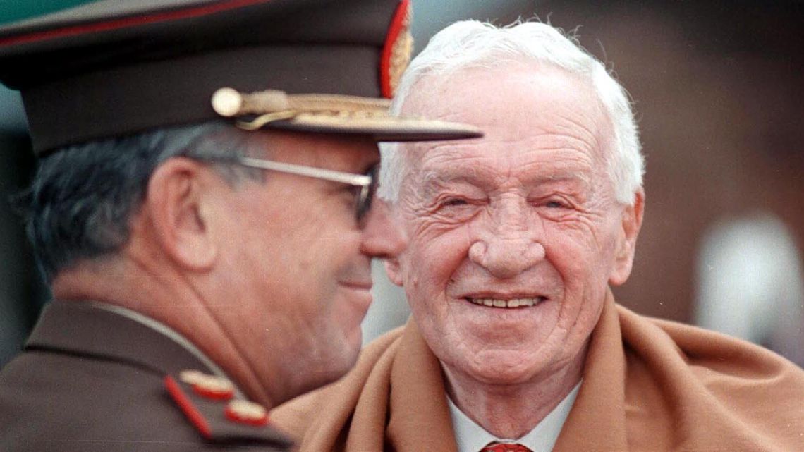 El día que el juez Bonadio detuvo a Galtieri por la desaparición de ...