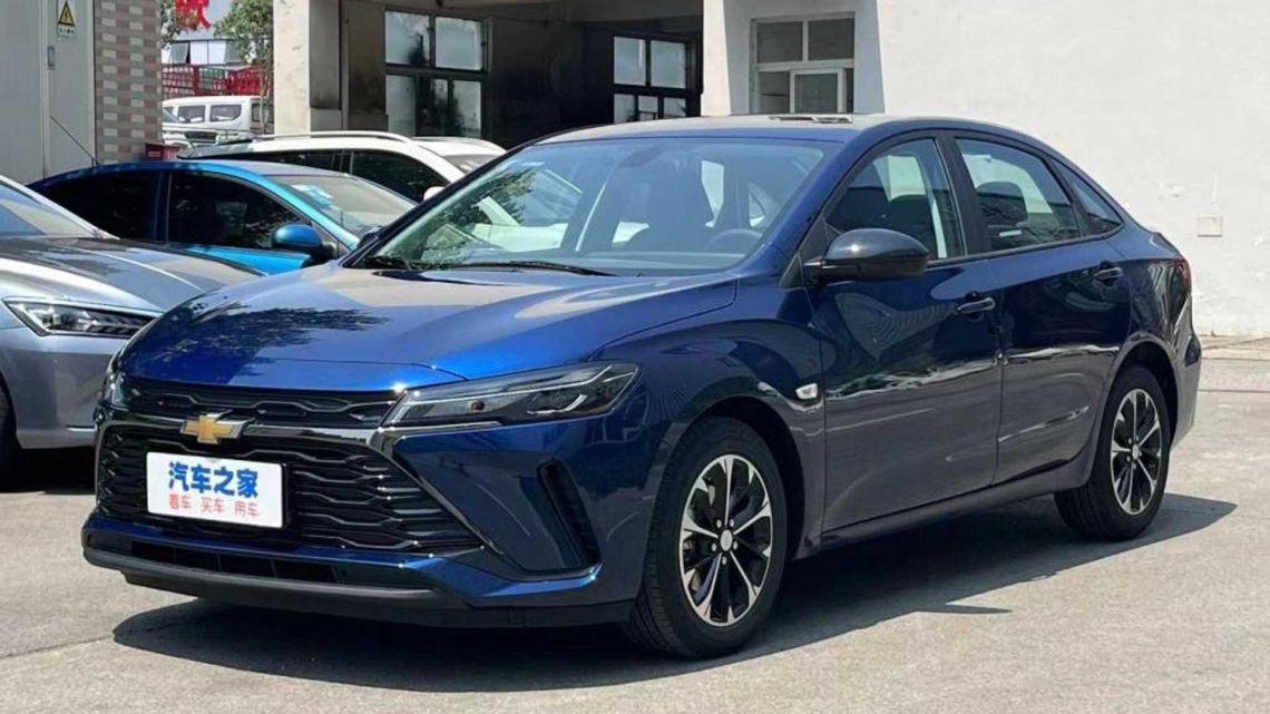 Chevrolet Monza adopta un restyling (reemplaza al Cruze) | Parabrisas