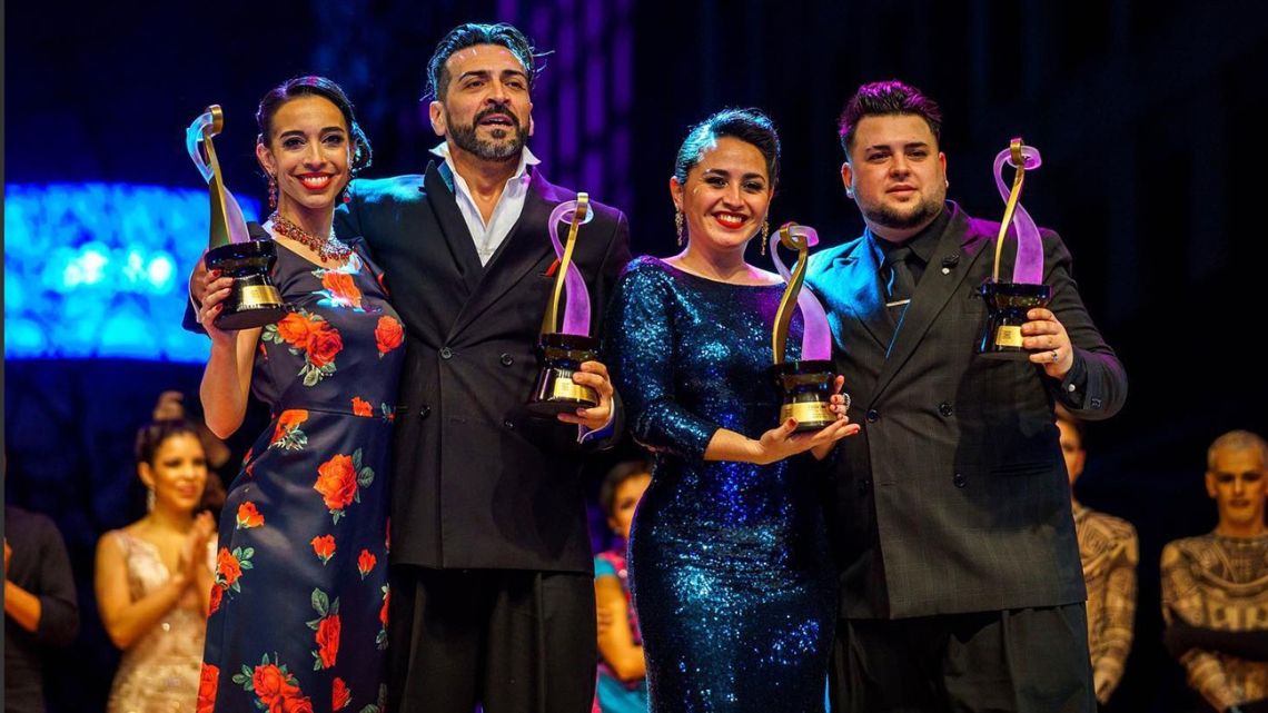 Multitudinario cierre del Mundial de Tango: ganaron parejas de ...