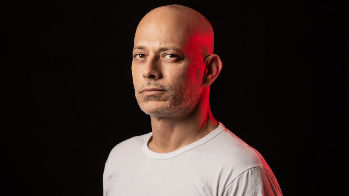 Alejo Ortiz estrena en “La Lección de Anatomía”: “En la obra puedo ...