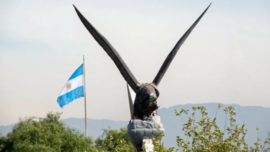 Monumento-condor-mendoza | Weekend
