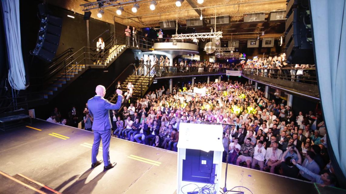 Espert lanzó su candidatura en Palermo con el mensaje “Cárcel o bala a ...