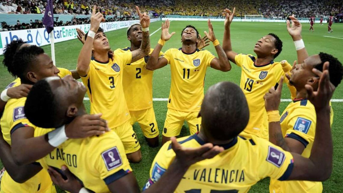 En el primer partido del Mundial: Ecuador superó 2 a 0 a Qatar | 442