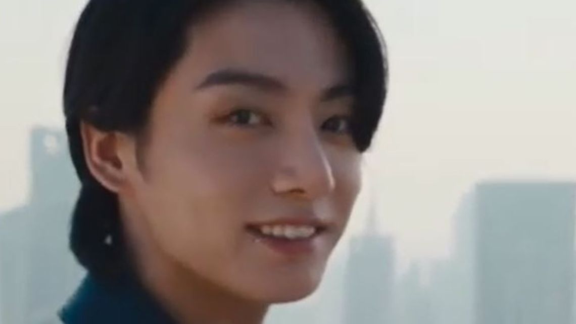 Jungkook, de BTS, lanzó la canción "Dreamers" para la Copa Mundial de ...