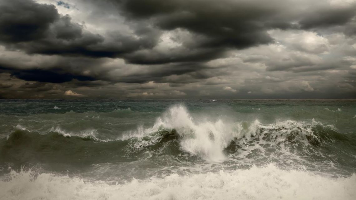 El mito de las "Tres Marías": una ola gigante arrasó balnearios en Mar ...