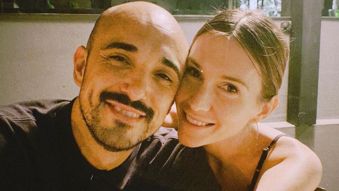 Abel Pintos le dedicó un tierno mensaje a su esposa por su cumpleaños ...