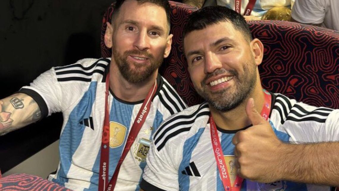 Lionel Messi se enojó con el Kun Agüero: "Leo me dijo que pare de tomar ...