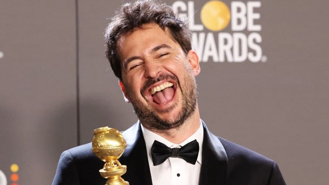 Quién Es Santiago Mitre El Director De Argentina 1985 Y Novio De Dolores Fonzi Caras