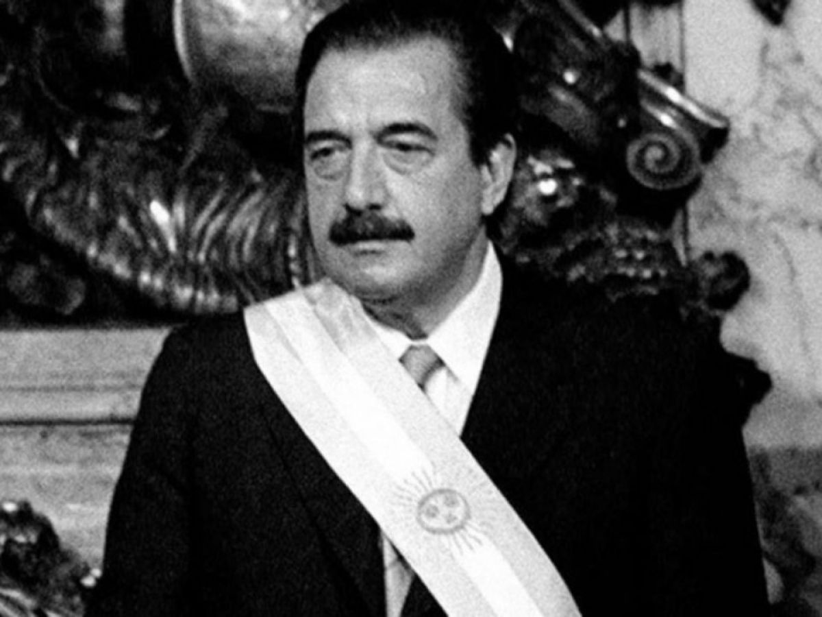 El 19 de enero de 1984 el presidente argentino, Raúl Alfonsín, ordenó ...
