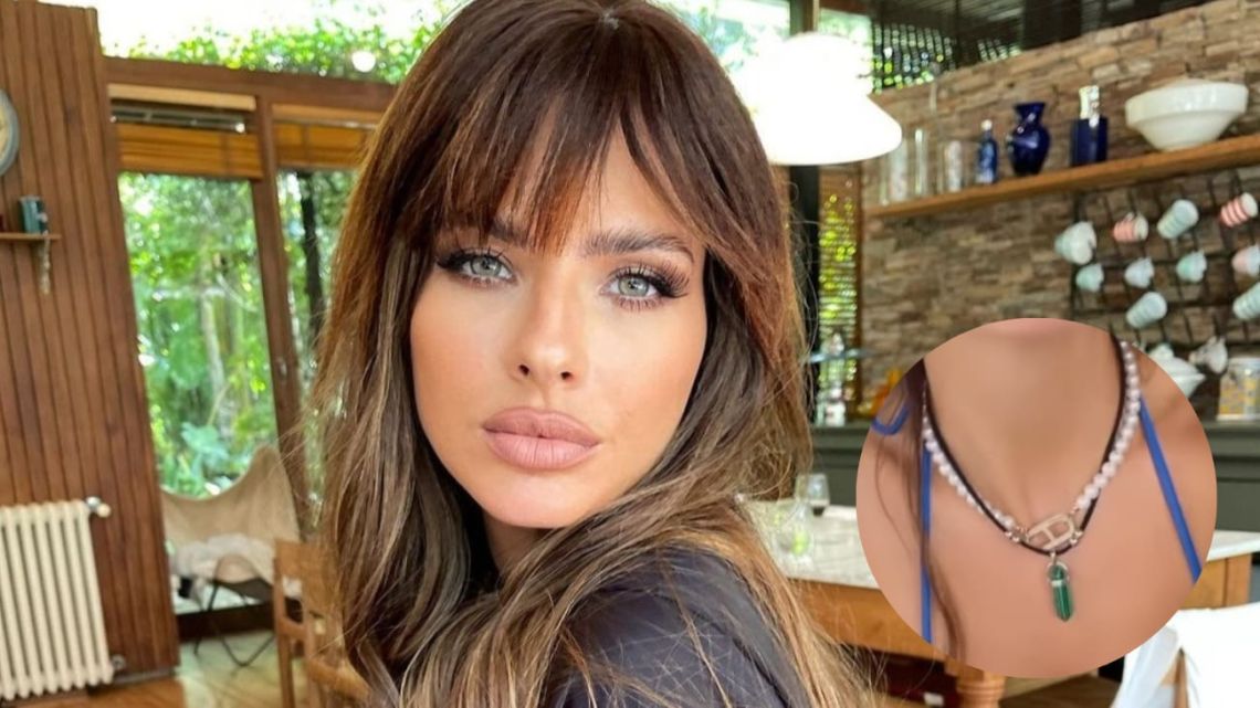 La China Suárez lució un collar muy original de malaquita, la piedra de ...