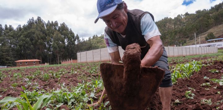 Poverty, frustration and contempt: Lima's forgotten people in the Andes ...