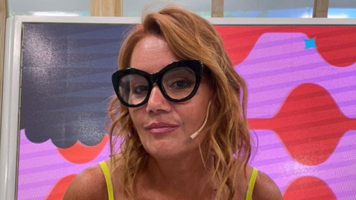 Nancy Pazos se desvistió en pleno aire de su programa radial y publicó ...