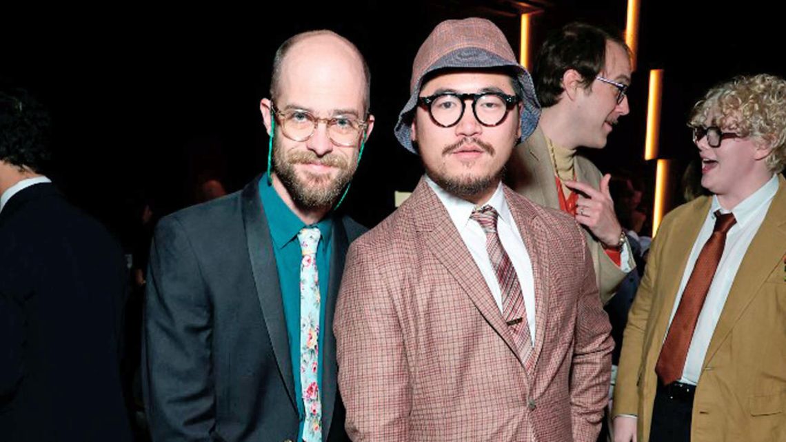 Daniel Kwan y Daniel Scheinert son la dupla que debuta en los Oscar con ...